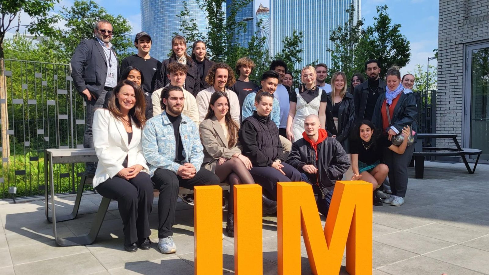 Les étudiants de l'IIM, jurés du Grand Prix Stratégies Digitales - IIM ...